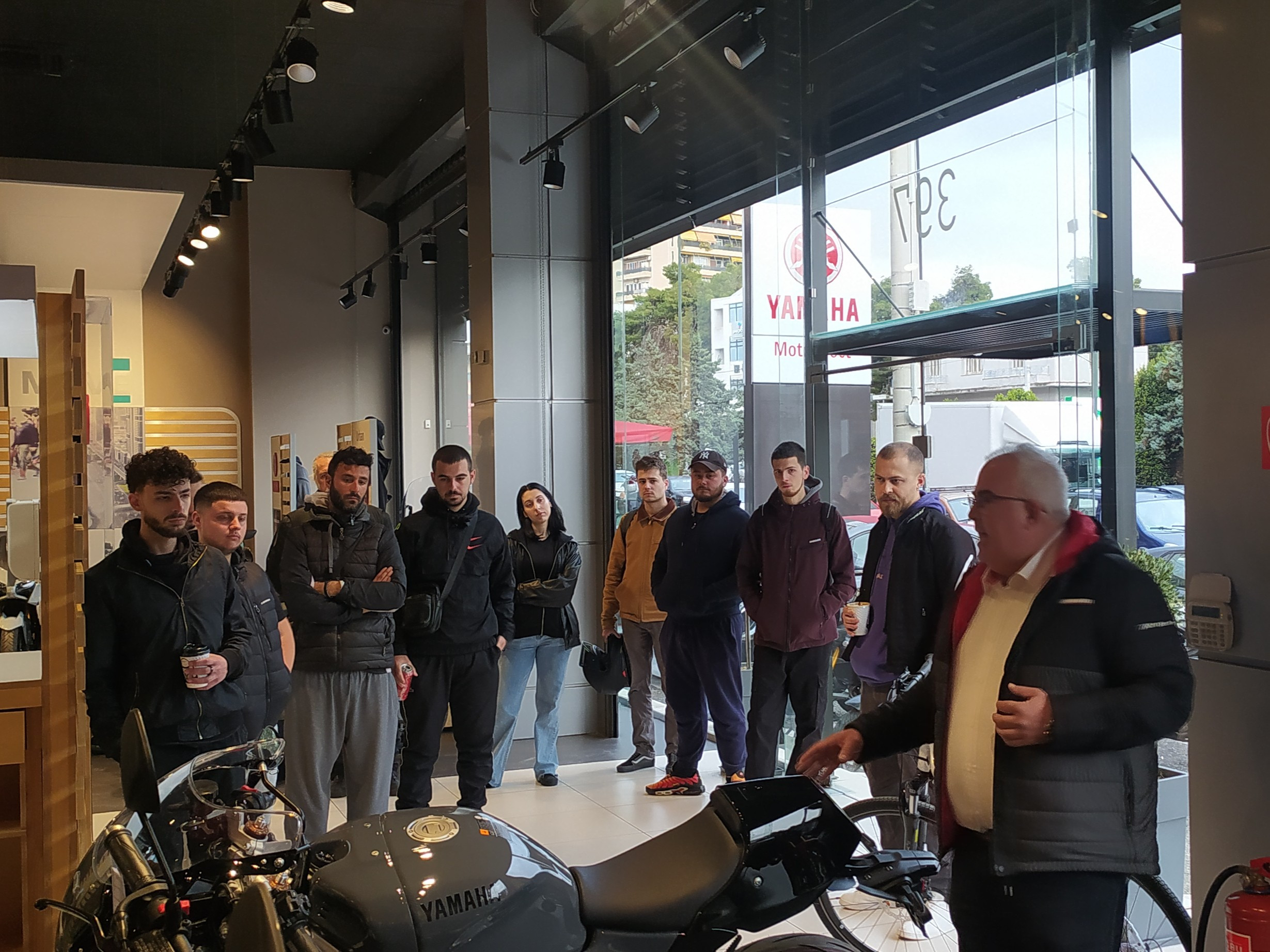 Επίσκεψη μηχανοτρονικής στις εγκαταστάσεις της Motodirect του Ομίλου ...